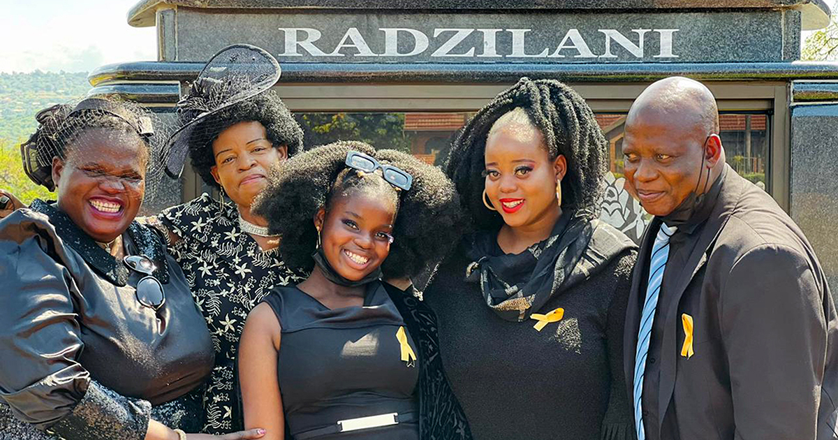 Mourners pay tribute to Funie Radzilani